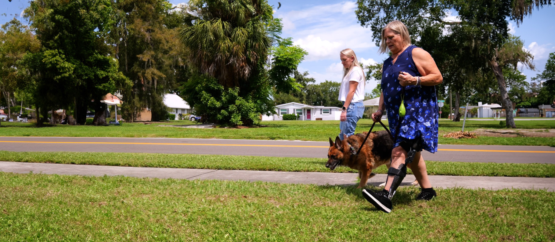 Lynn wears the Tectus leg brace